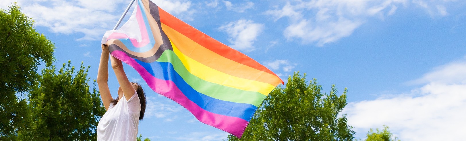 Ser diverso en un pueblo: el libro que relata las vivencias en cinco ...