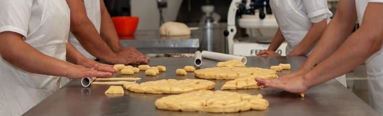 Dónde encontrar las mejores mogollas, garullas y fresas con crema en ...