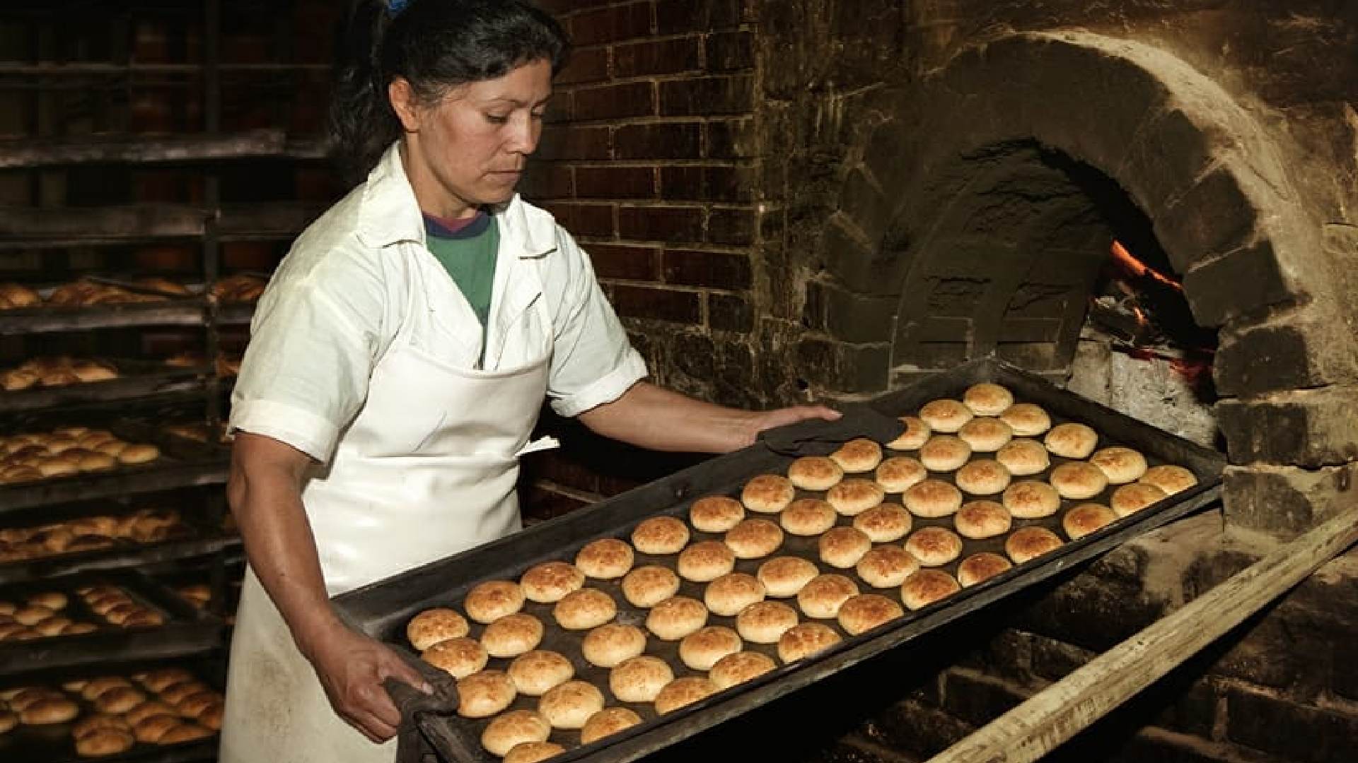 Dónde encontrar las mejores mogollas, garullas y fresas con crema en ...