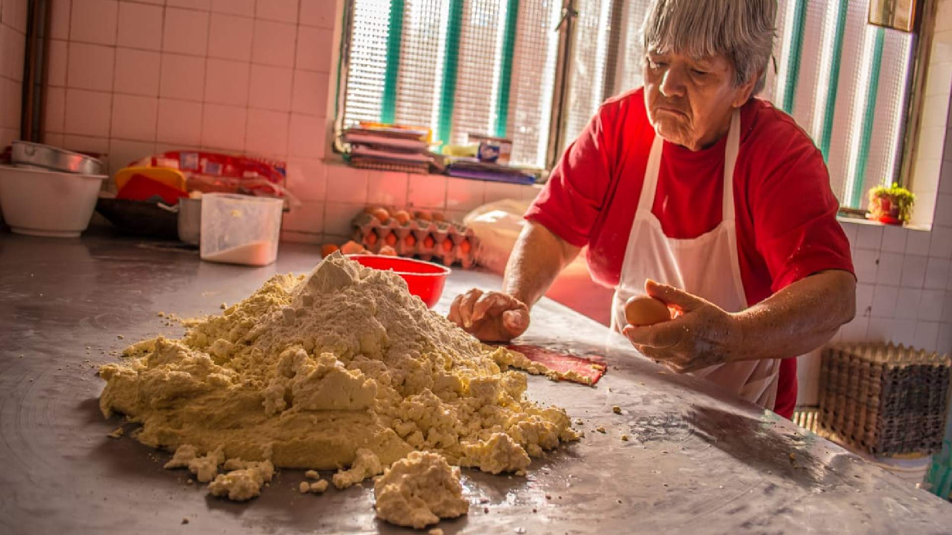 Dónde encontrar las mejores mogollas, garullas y fresas con crema en ...