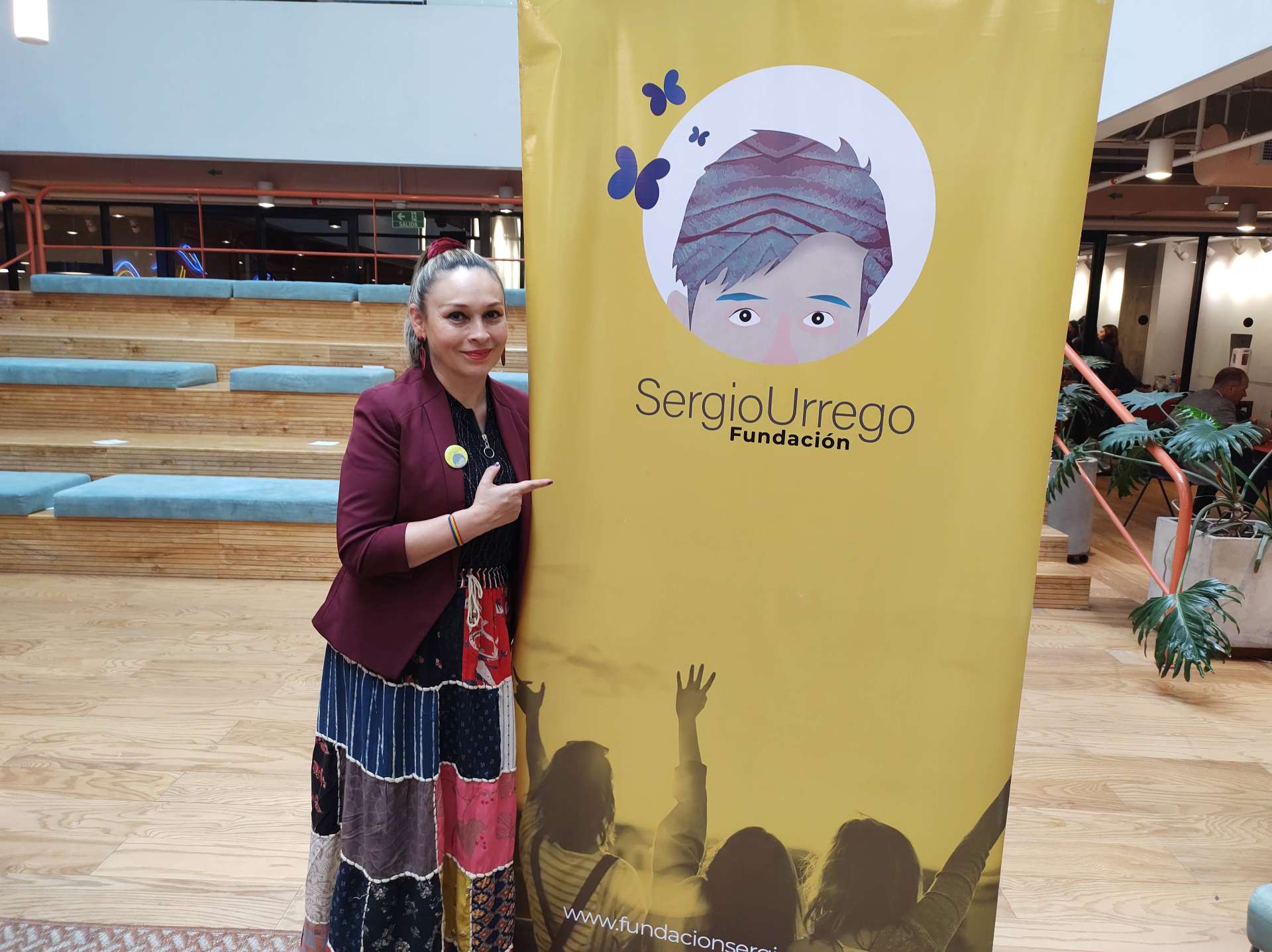 La línea contra el suicidio de la Fundación Sergio Urrego ha salvado 9.400 vidas - Colombia Visible