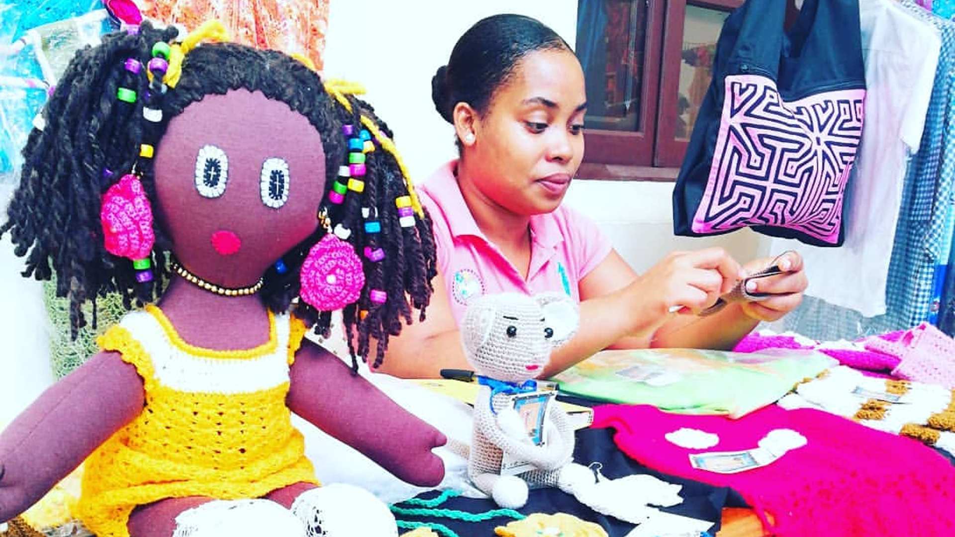 Las muñecas negras del Chocó: un símbolo de resistencia convertido en ...