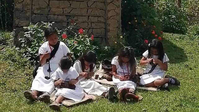 Las mujeres arhuacas crearon dos emprendimientos para preservar sus ...