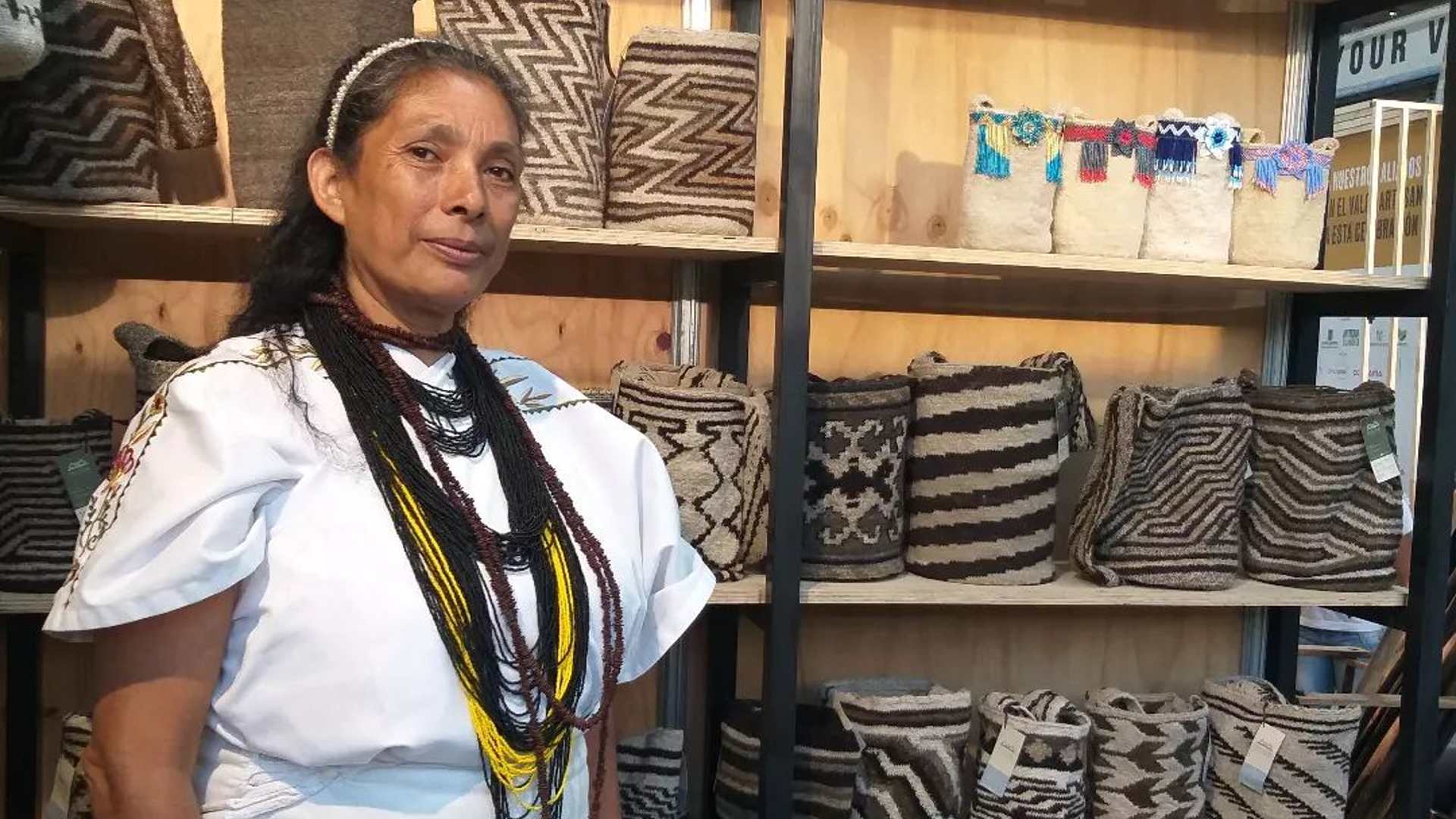 Las mujeres arhuacas crearon dos emprendimientos para preservar sus ...