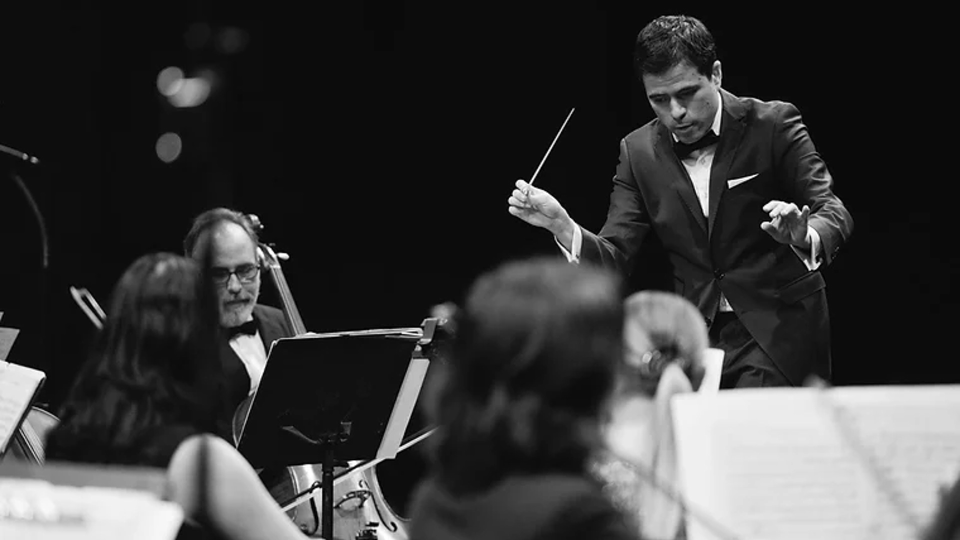 El director de orquesta colombiano que conquistó los escenarios de Asia ...