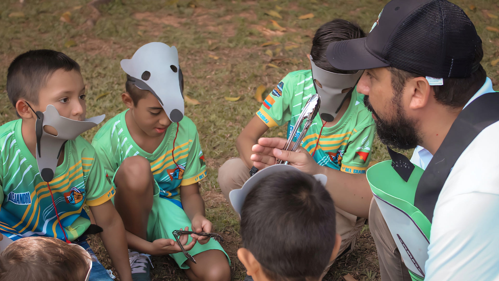 El misterio del osito trueno: ciencia comunitaria en los bosques